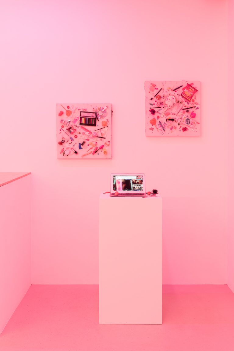 MOLLY SODA : COMFORT ZONE | ANNKA KULTYS GALLERY